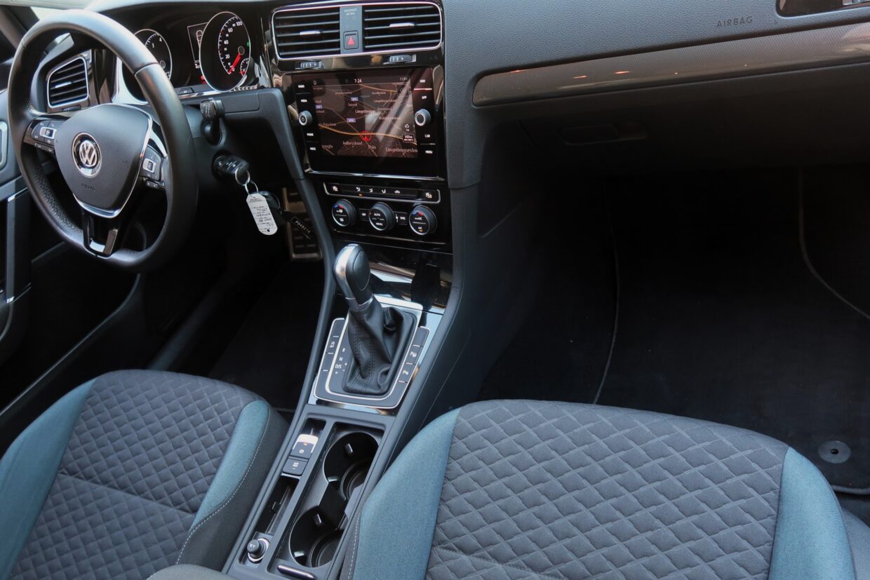 Volkswagen Golf TSI IQdrive DSG